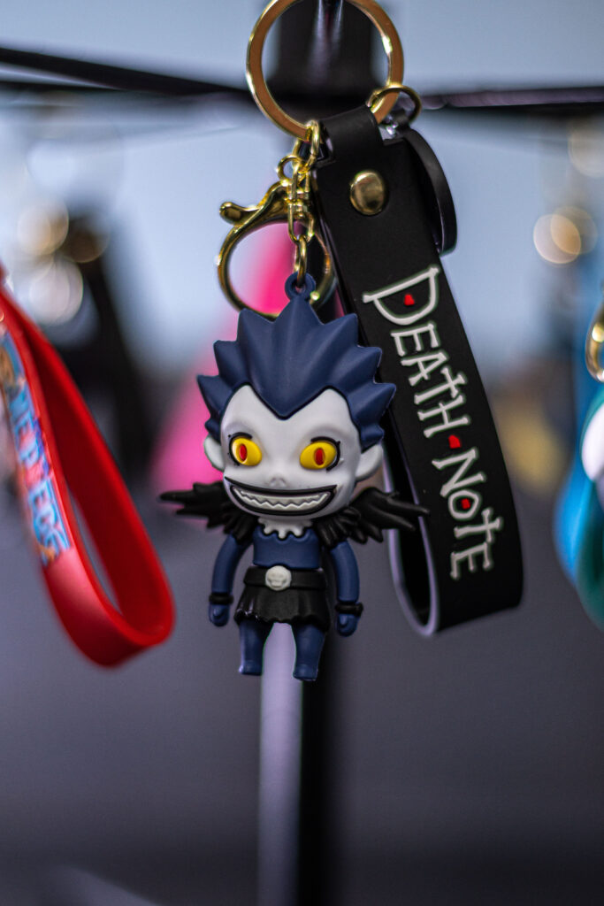Death Note Ryuk Keychain - Eliza Popzone